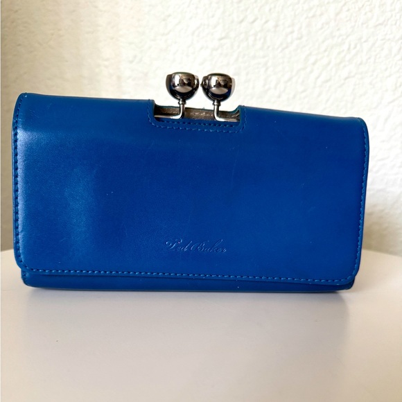 Ted Baker London | Bags | Ted Baker London Kiss Lock Clutch With Mirror ...